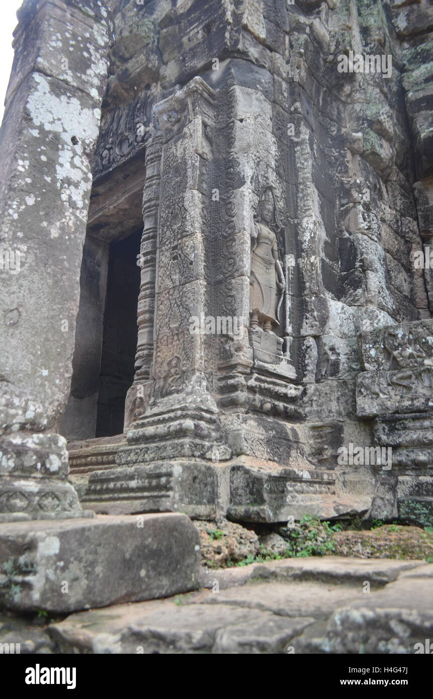 Bayon stone carving Stock Photo - Alamy