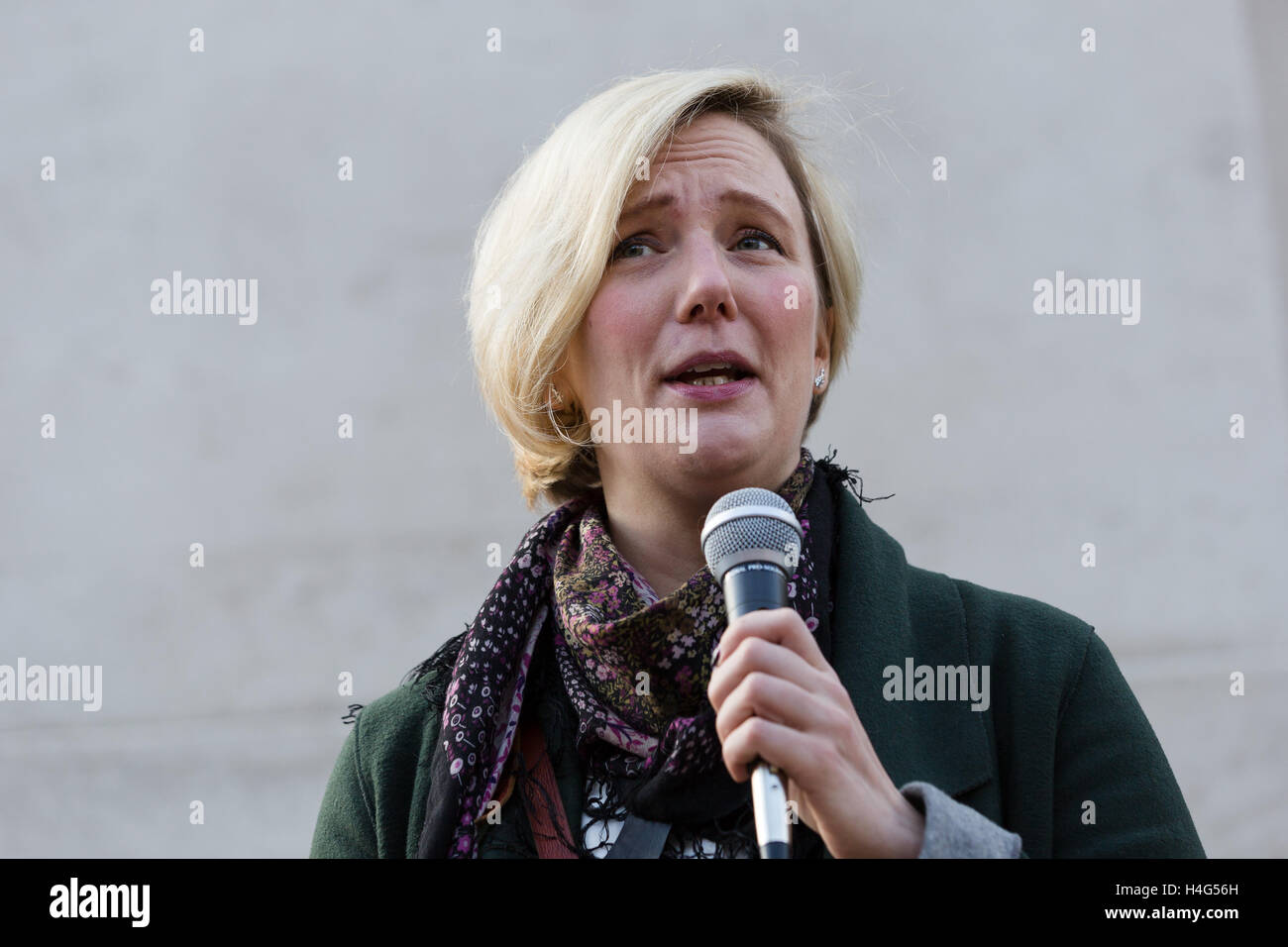 Stella creasy child hi-res stock photography and images - Alamy