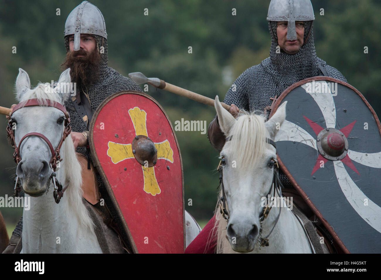 Medieval cavalry charge hi-res stock photography and images - Alamy