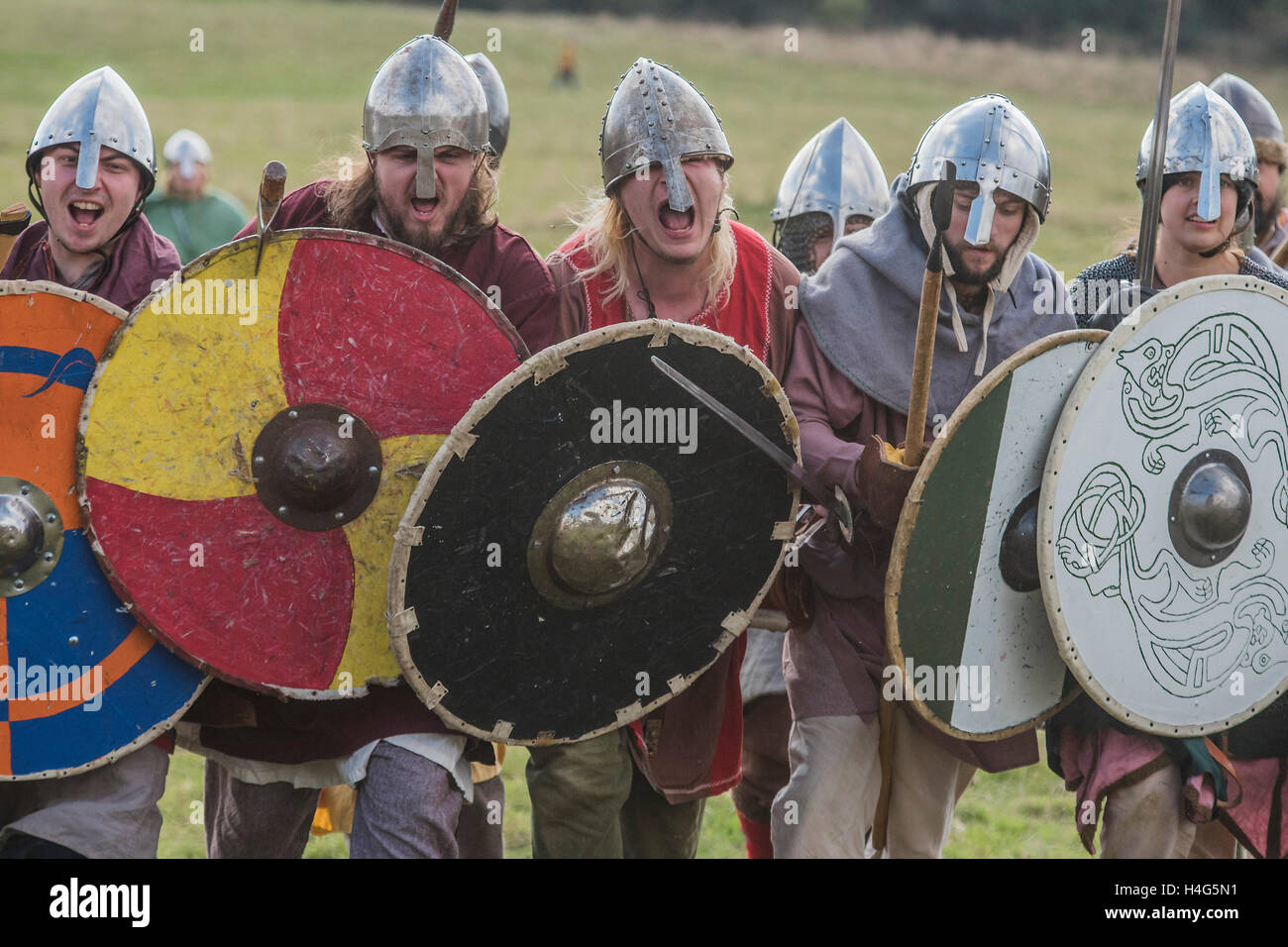 Medieval cavalry charge hi-res stock photography and images - Alamy