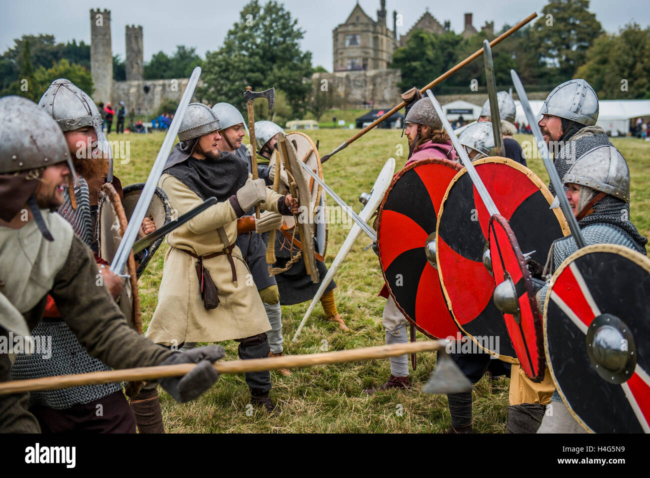 Battle Of Hastings 1066 Weapons Hi res Stock Photography And Images Alamy