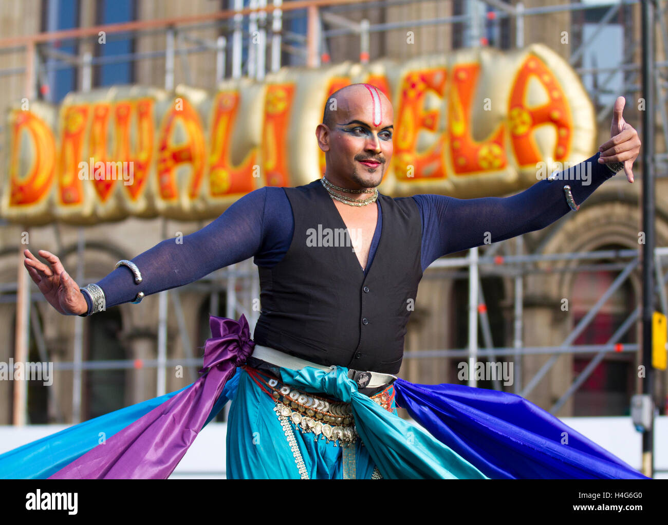 Hindu dancing hi-res stock photography and images - Alamy