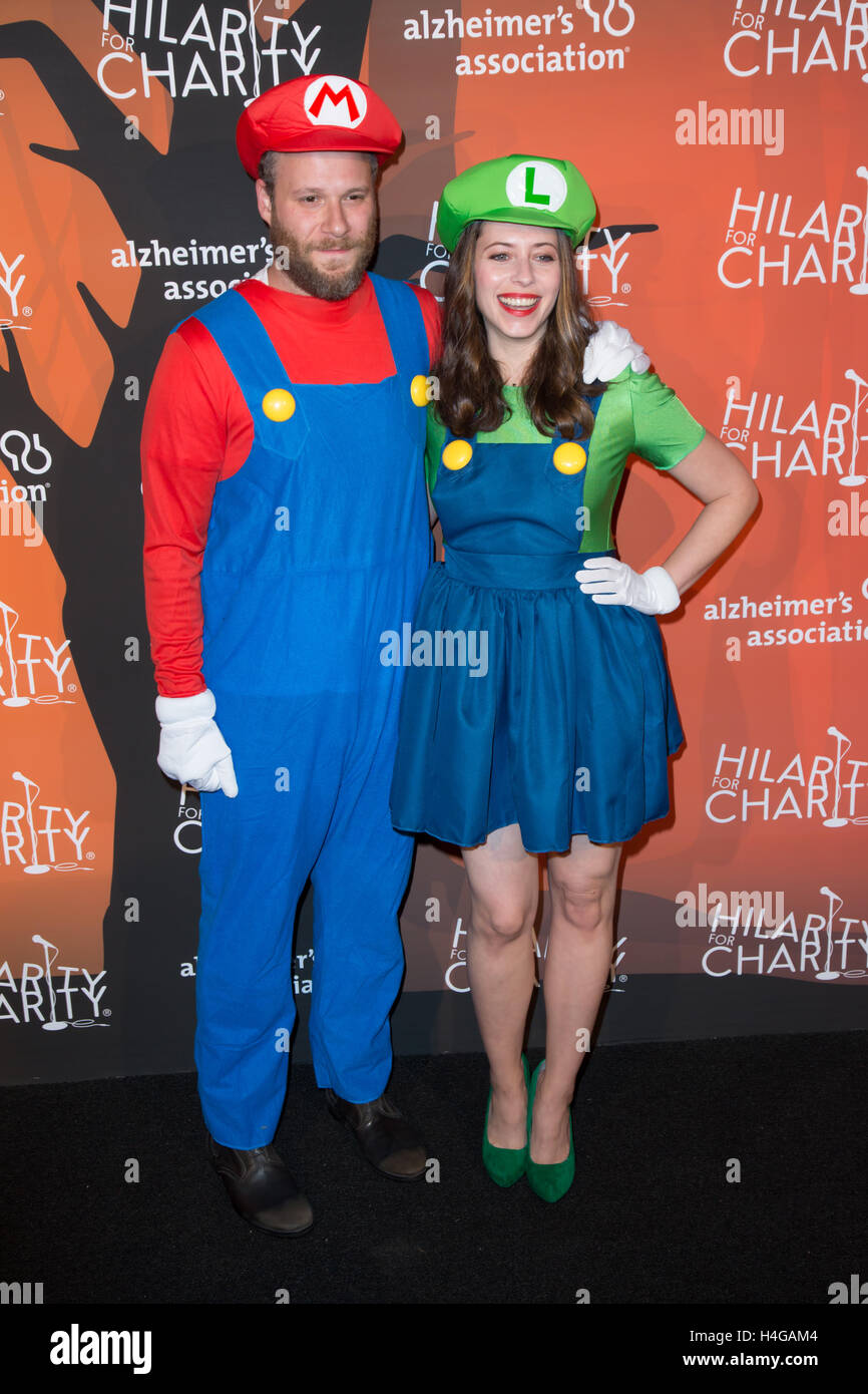 Los Angeles, USA. 15th Oct, 2016. Seth Rogen and Lauren Miller attend ...