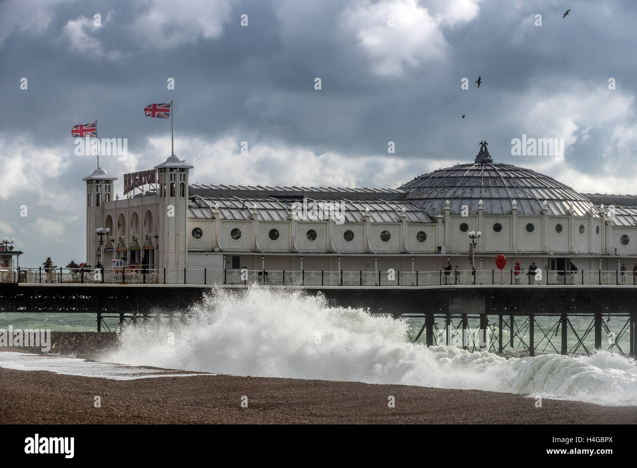 Splash news hi-res stock photography and images - Alamy