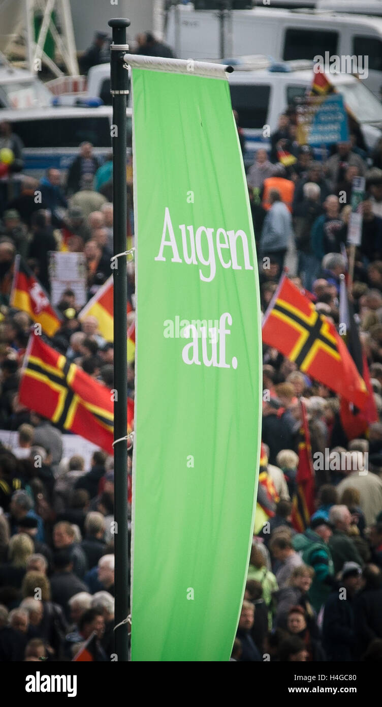 Dresden, Germany. 16th Oct, 2016. A flag on which can be read 'Eyes ...
