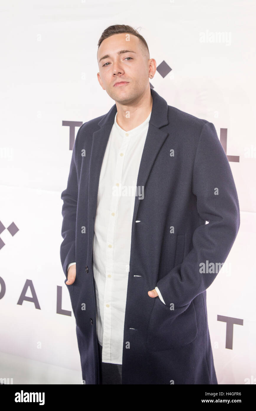 DJ Salva arrives to the Red Carpet at TIDAL X: 1015 benefit concert at ...
