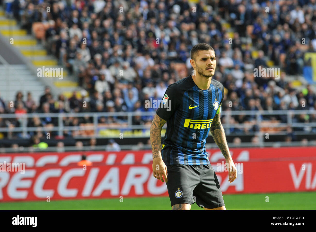 Milan, Italy. 16th Oct, 2016. Mauro Icardi of FC Inter in action during ...
