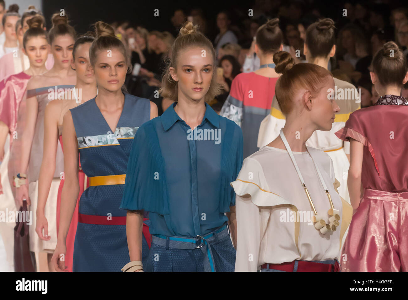 Budapest. 16th Oct, 2016. Models present creations designed by Svetlana ...