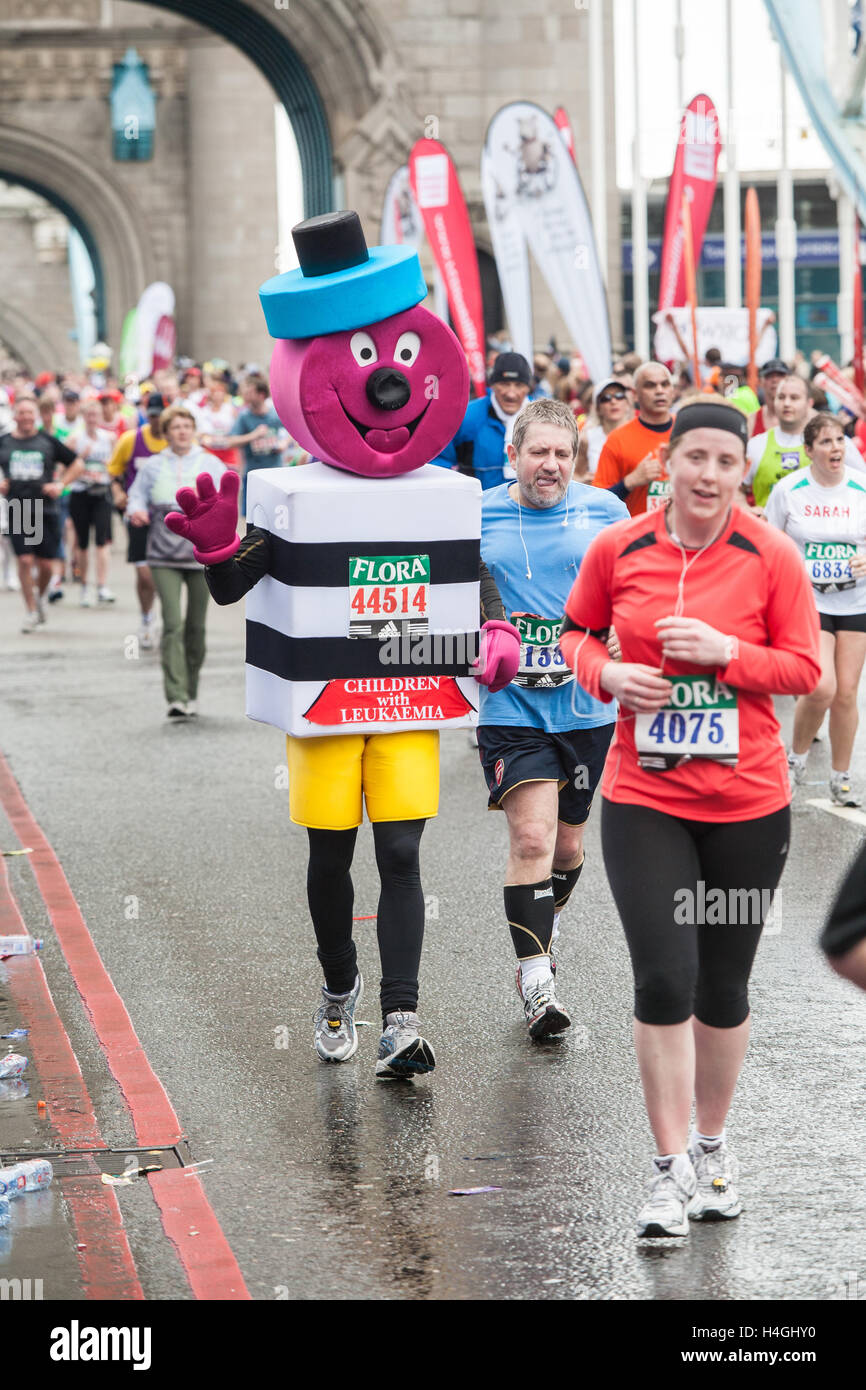 London Marathon,costume,costumes,Runners participating running in ...