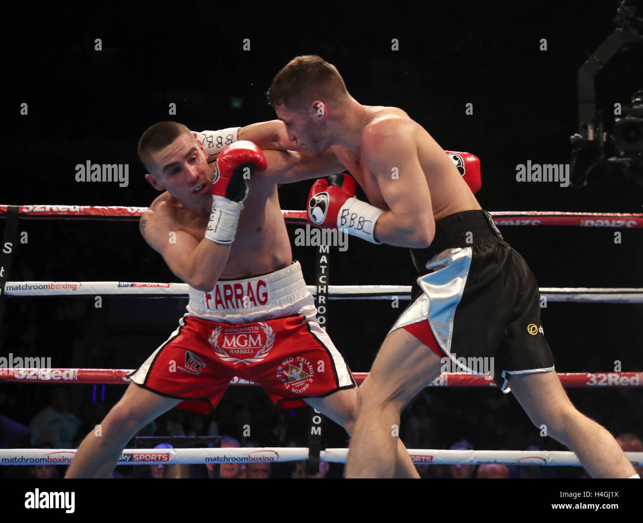 Ryan burnett takes on ryan farrag hi-res stock photography and images ...