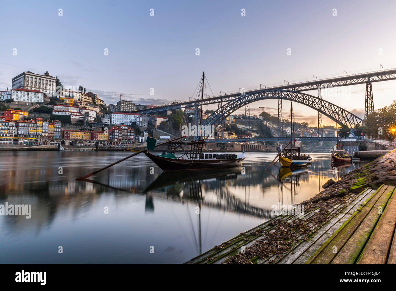 Porto bridge hi-res stock photography and images - Alamy