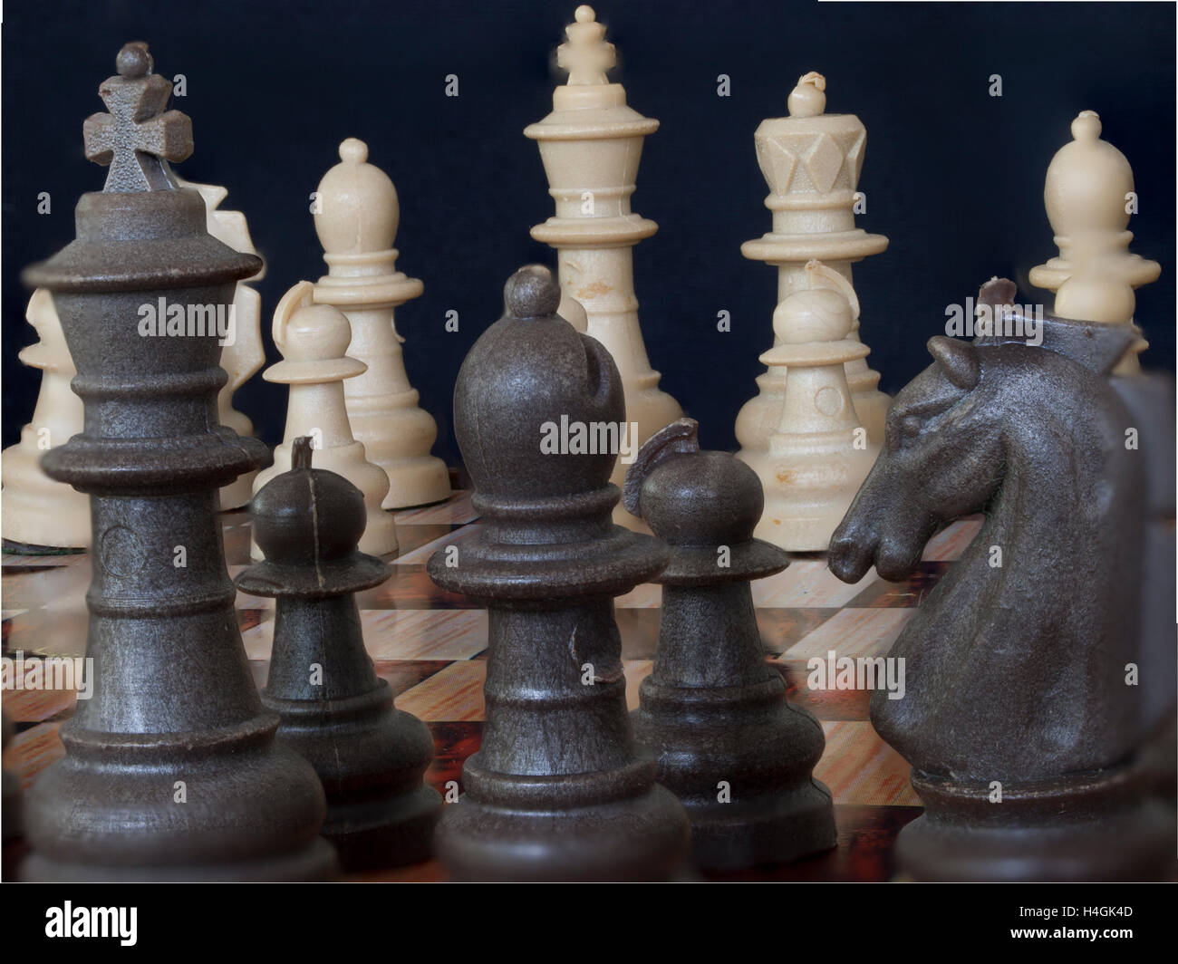 Chess pieces board hi-res stock photography and images - Alamy