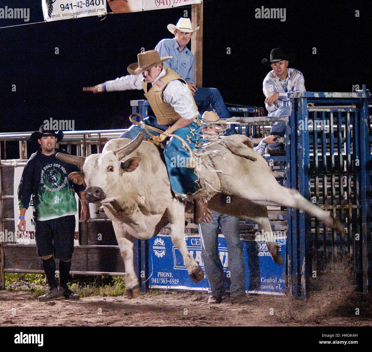 Bull rodeo hi-res stock photography and images - Alamy