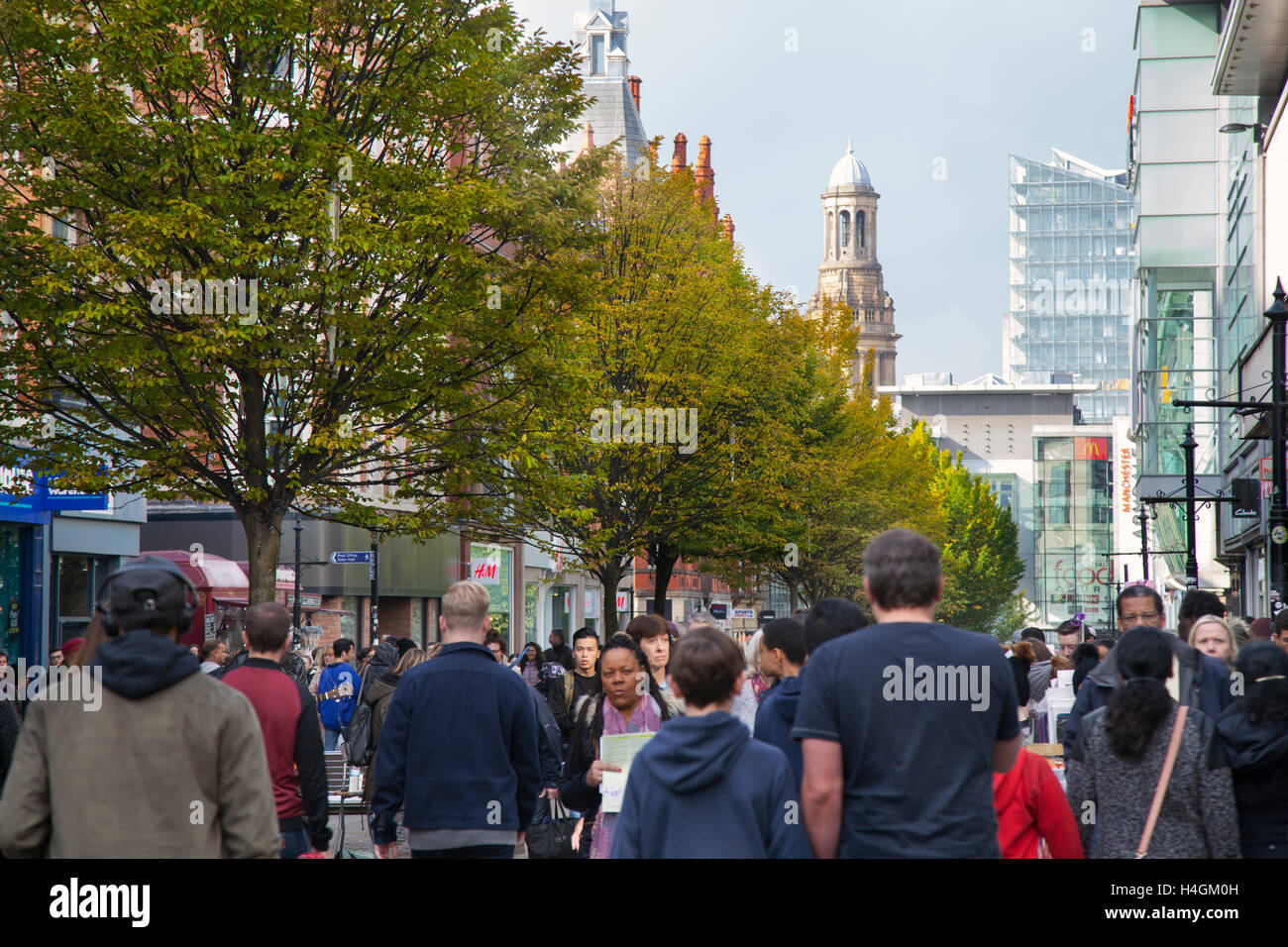 Busy business district manchester hi-res stock photography and images ...