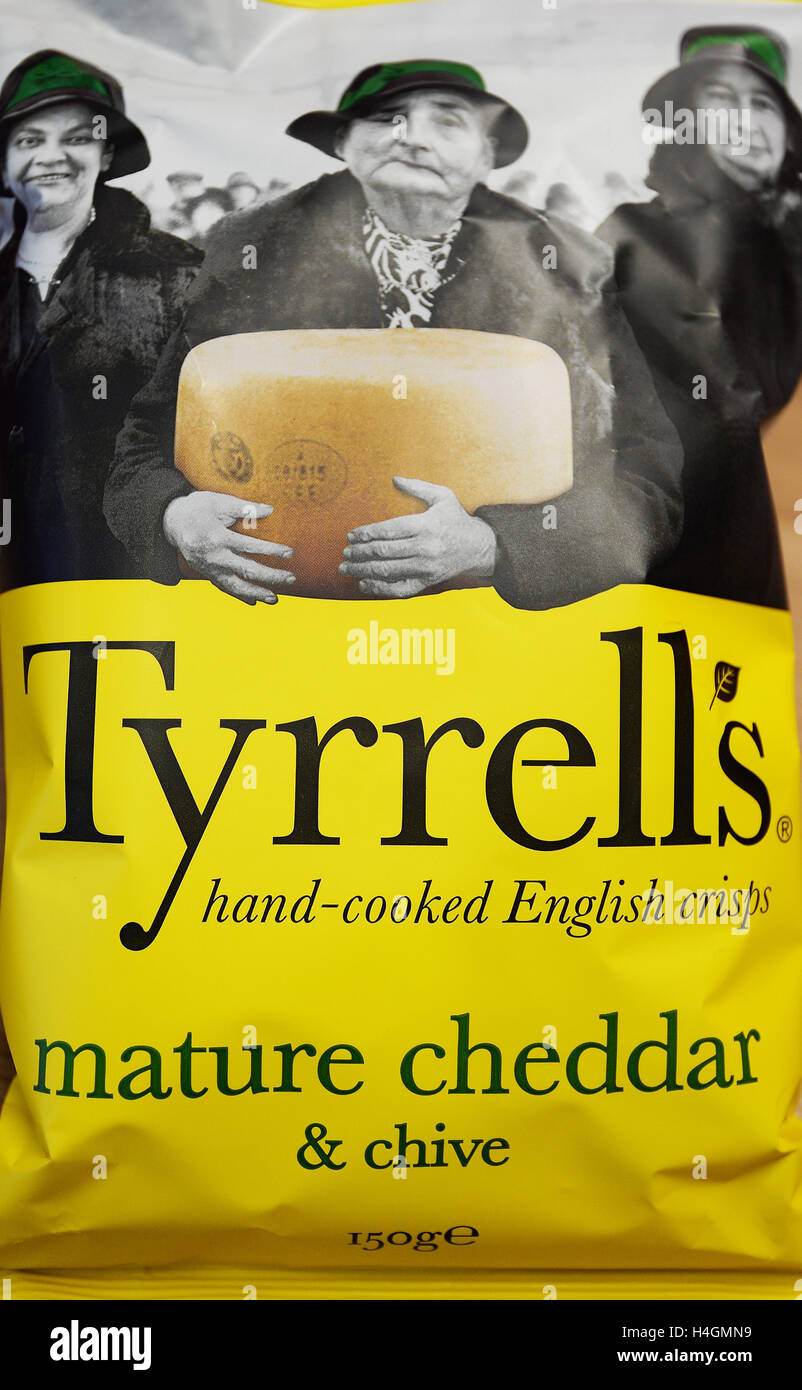 Tyrrells crisps hi-res stock photography and images - Alamy