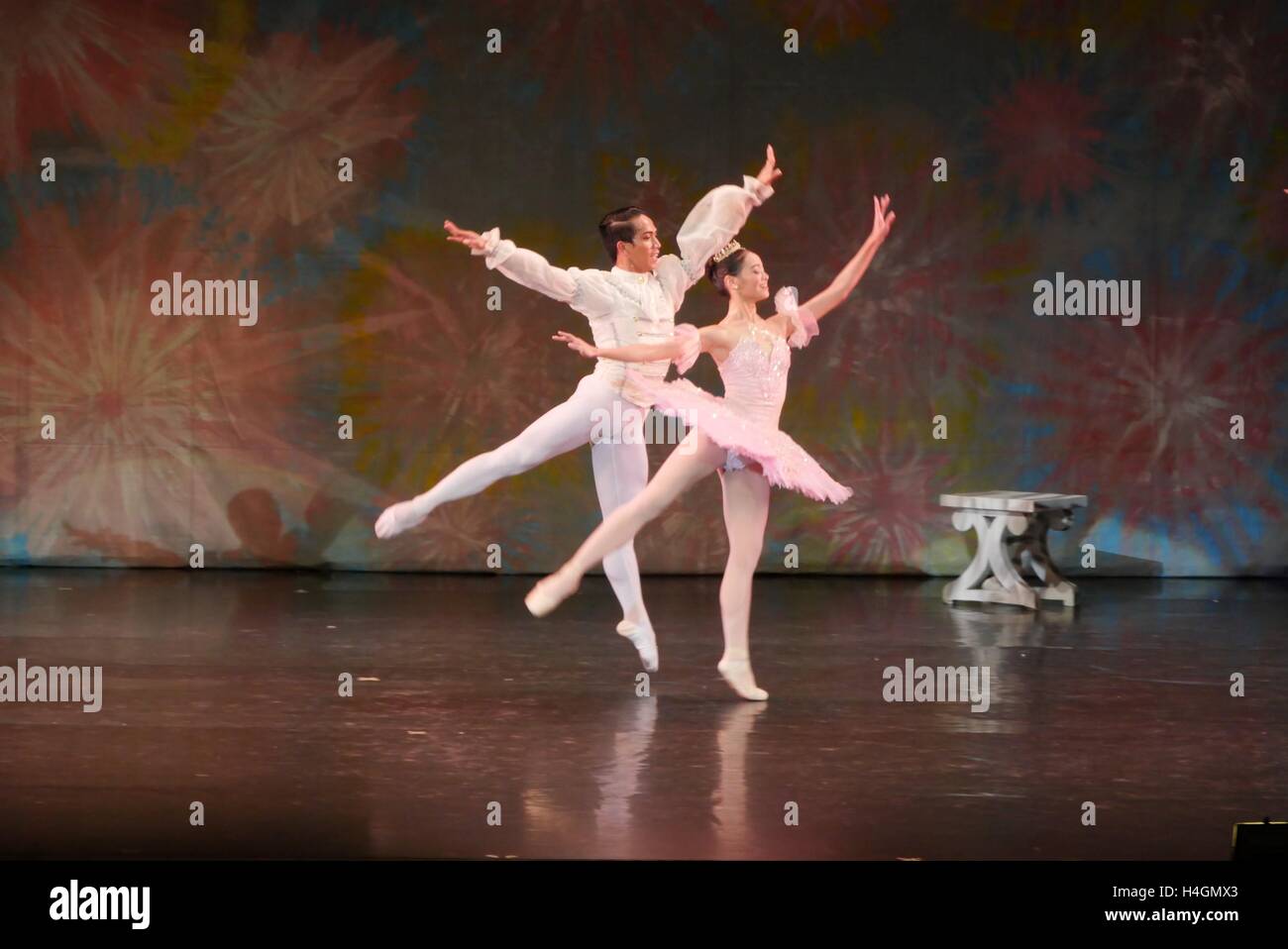 Sugar plum fairy hi-res stock photography and images - Alamy