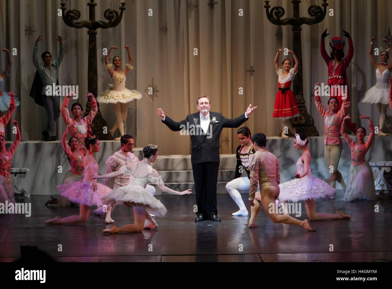 Lisa macuja elizalde hi-res stock photography and images - Alamy