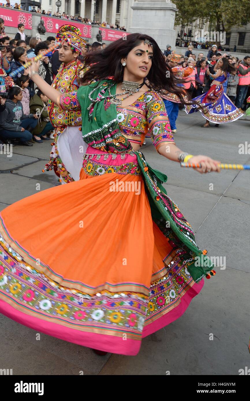 People celebrate the london diwali festival for hindus hi-res stock ...
