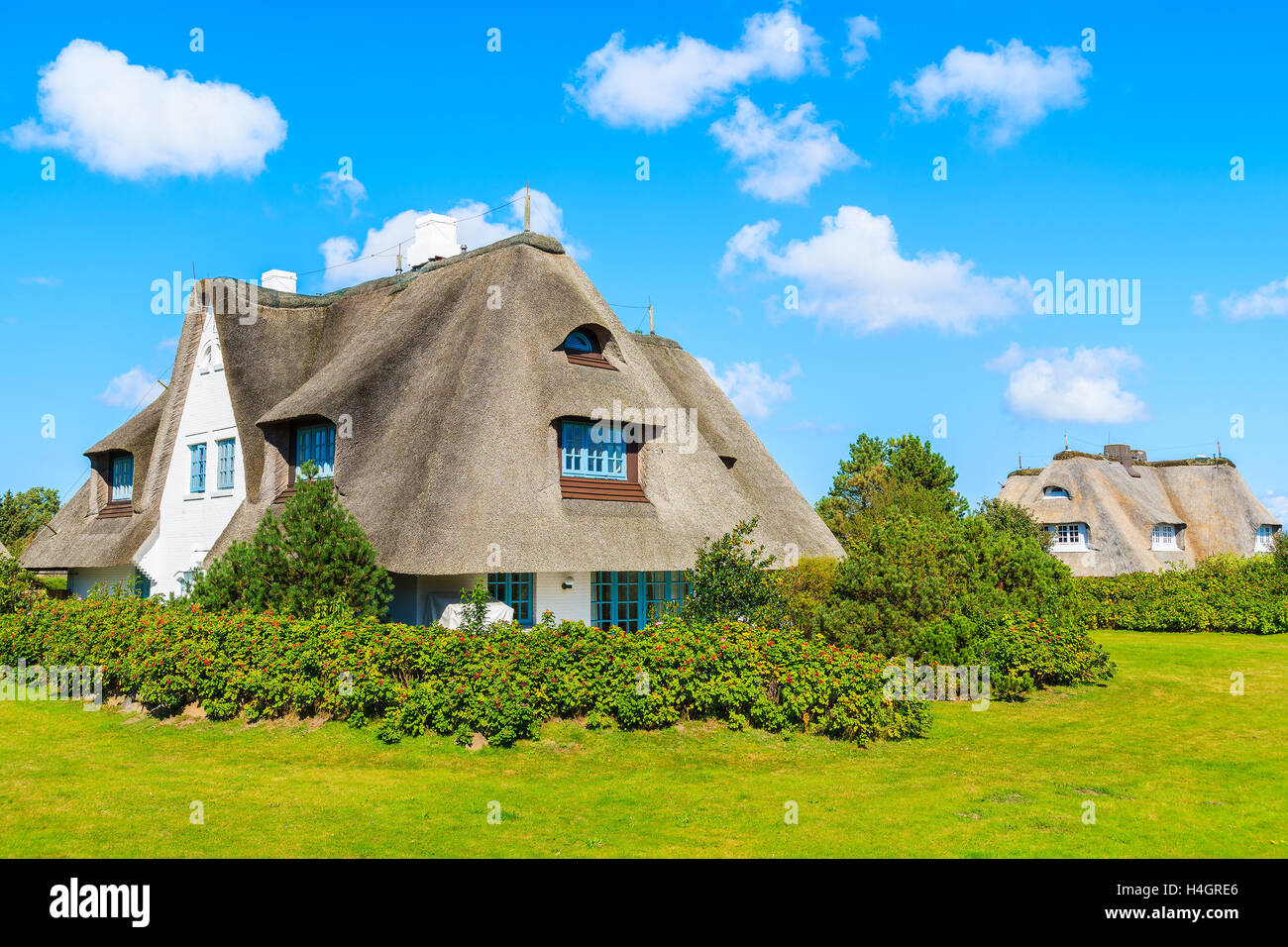 Typical Frisian houses with thatched roofs on Sylt island in Keitum ...