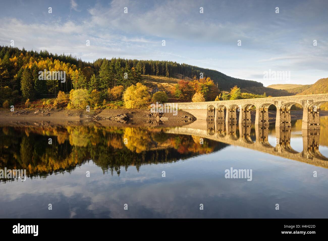 Garreg ddu viaduct hi-res stock photography and images - Alamy
