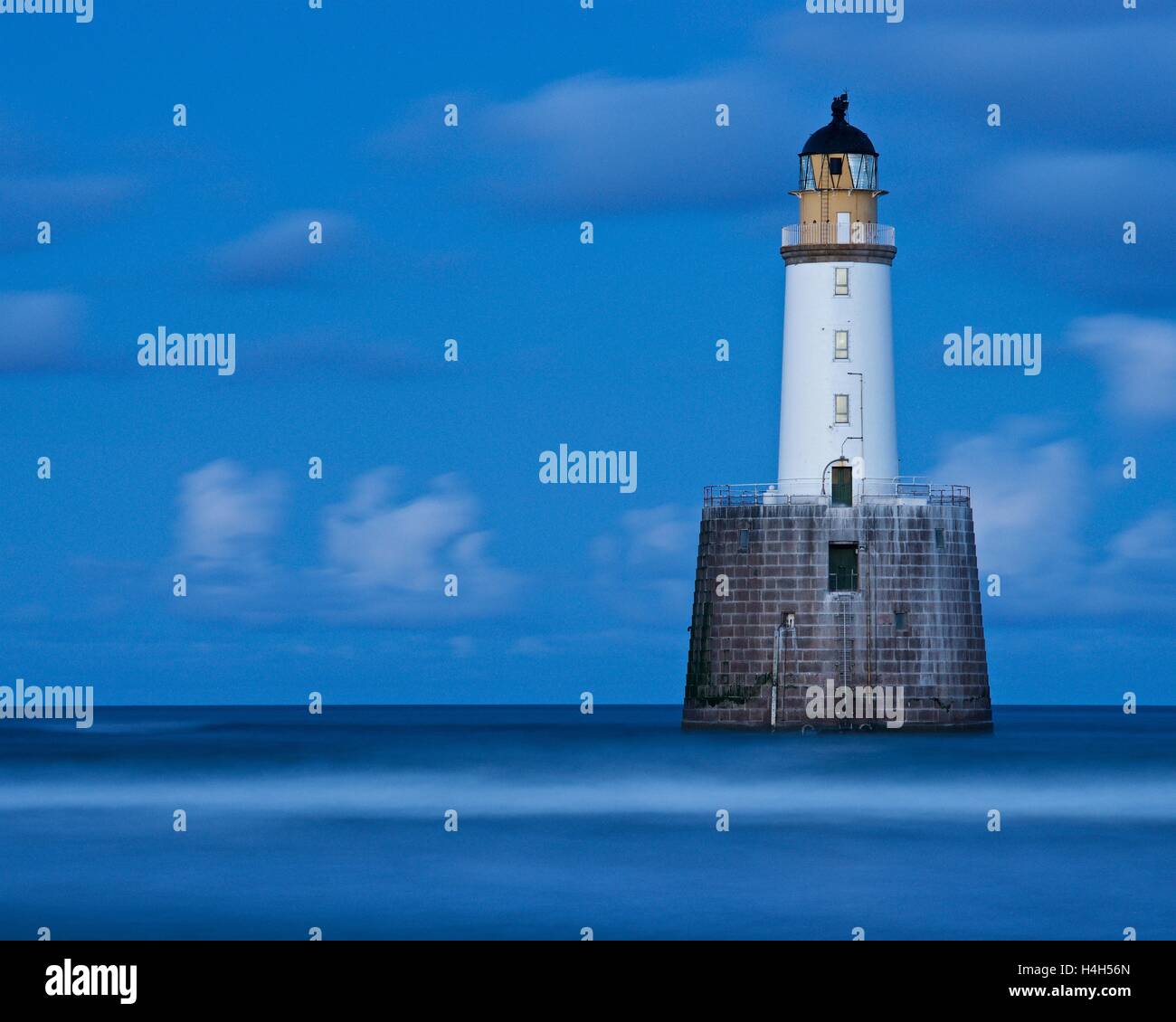 Long exposure rattray head lighthouse hi-res stock photography and ...