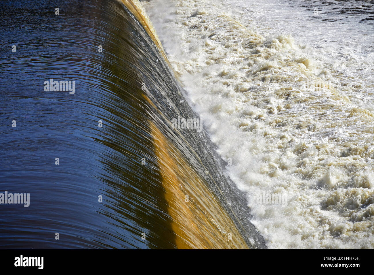 Waterfall at the Ford Dam in Minneapolis Minnesota Stock Photo - Alamy