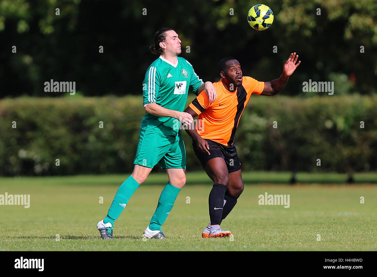 El Valiente (orange/black) vs AFC Putney, London FA Sunday Challenge ...