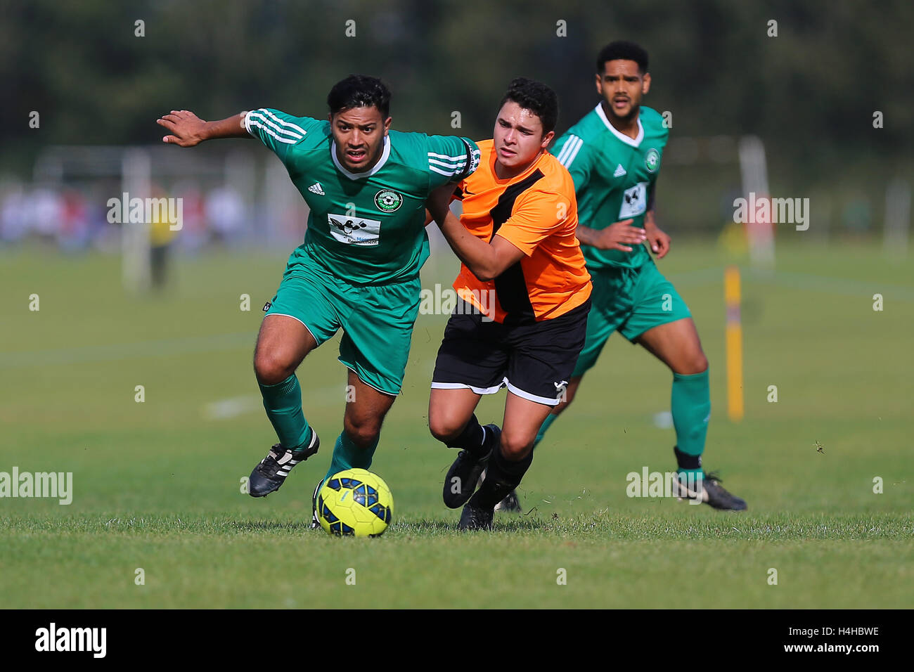 El Valiente (orange/black) vs AFC Putney, London FA Sunday Challenge ...