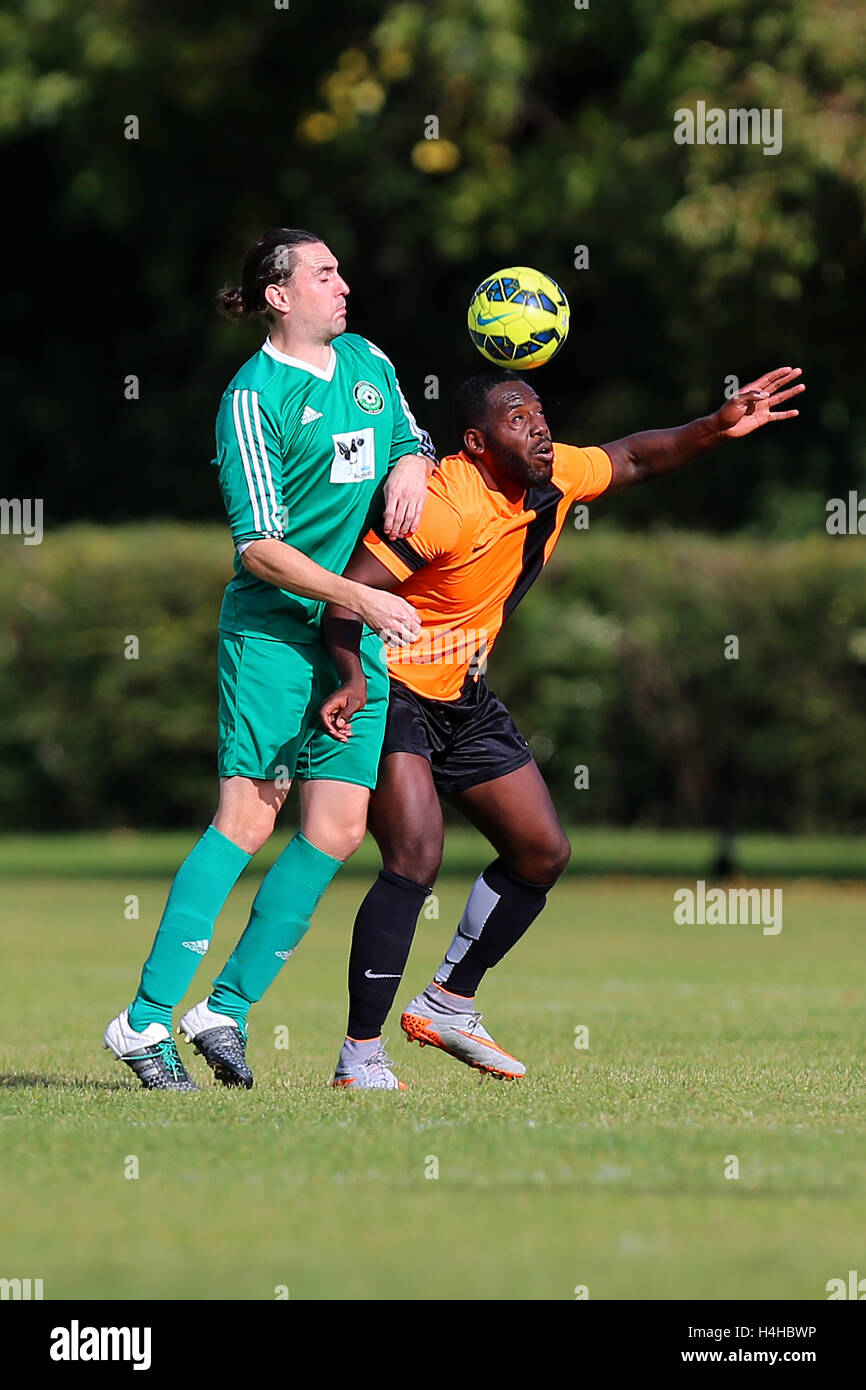El Valiente (orange/black) vs AFC Putney, London FA Sunday Challenge ...