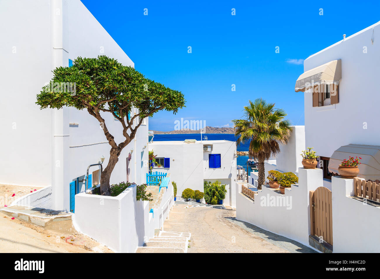 Typical street with houses in Naoussa town, Paros island, Cyclades ...