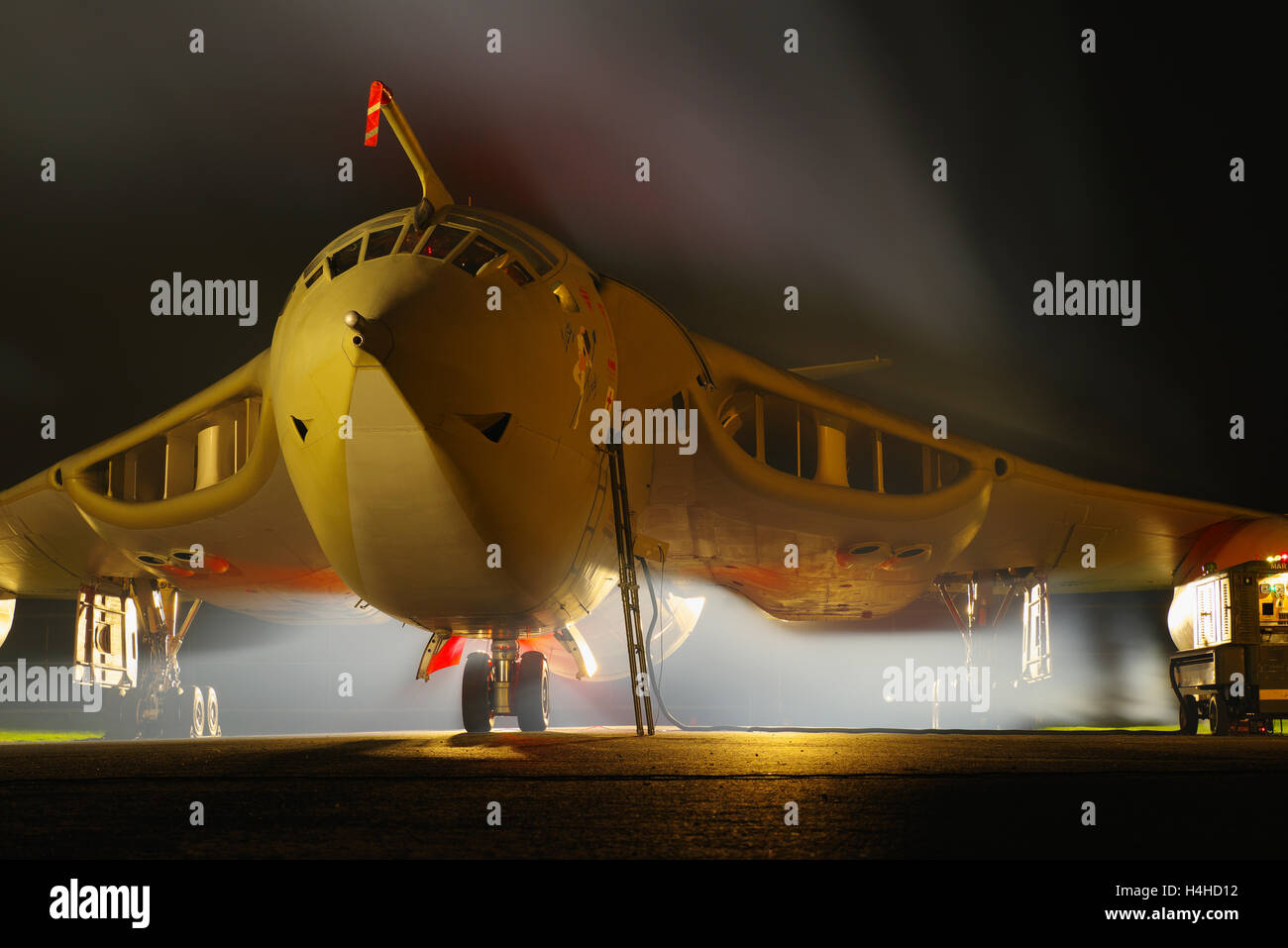 Handley Page Victor XL231 at the Yorkshire Air Museum Stock Photo - Alamy