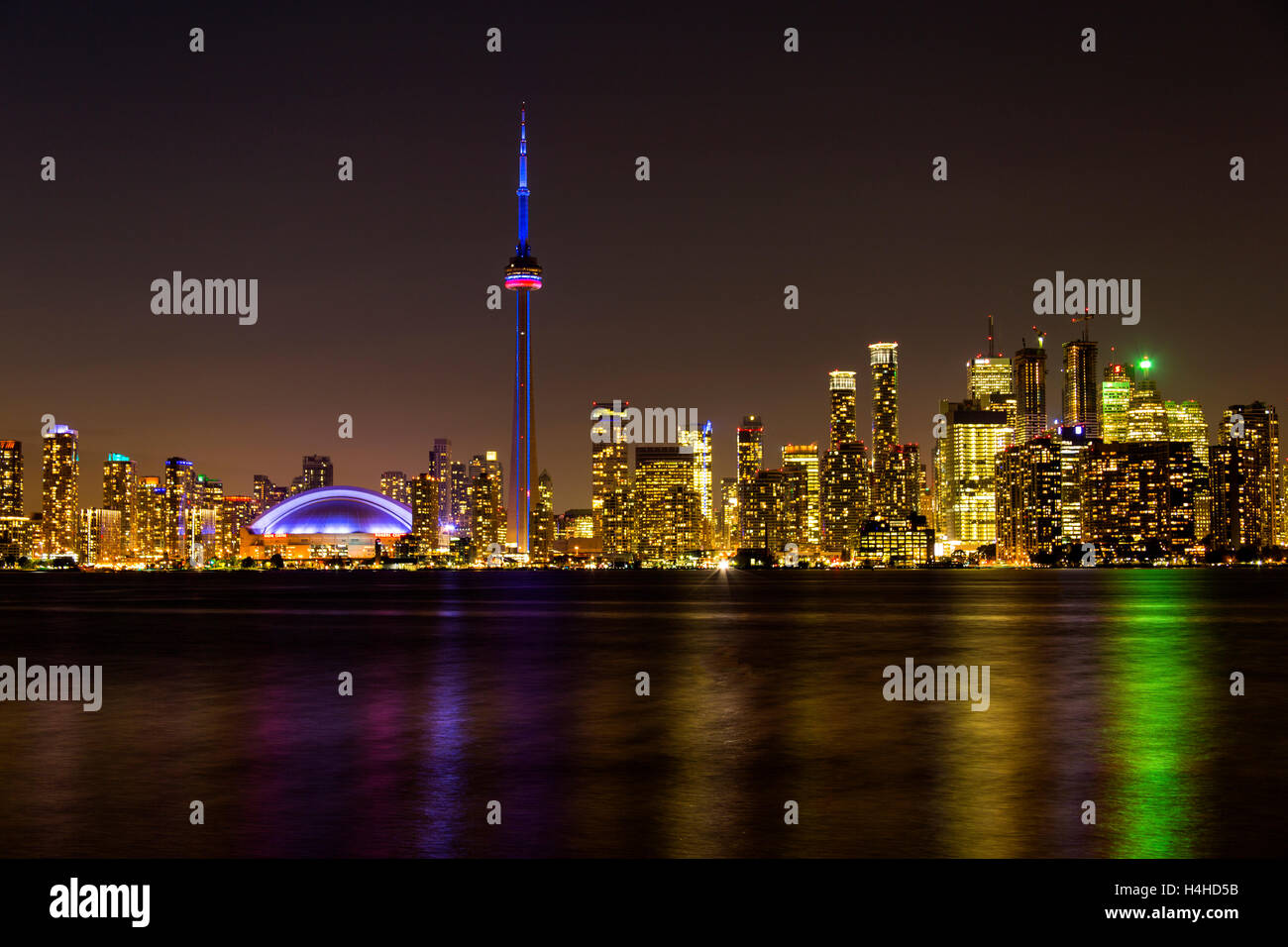 Toronto Skyline from Toronto Island at sunset. Toronto Ontario Canada ...