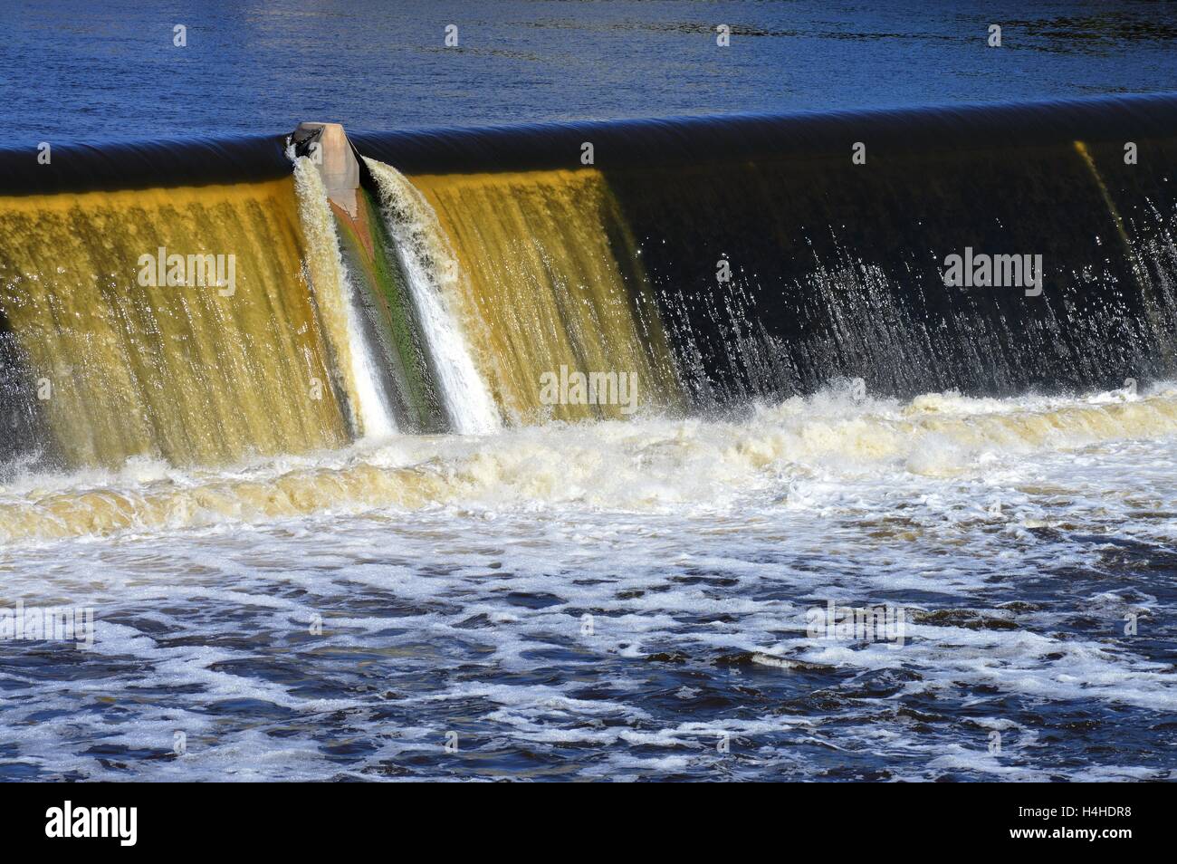 Waterfall at the Ford Dam in Minneapolis Minnesota Stock Photo - Alamy