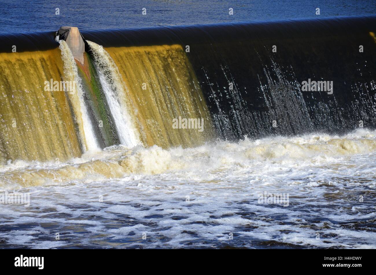 Waterfall at the Ford Dam in Minneapolis Minnesota Stock Photo - Alamy