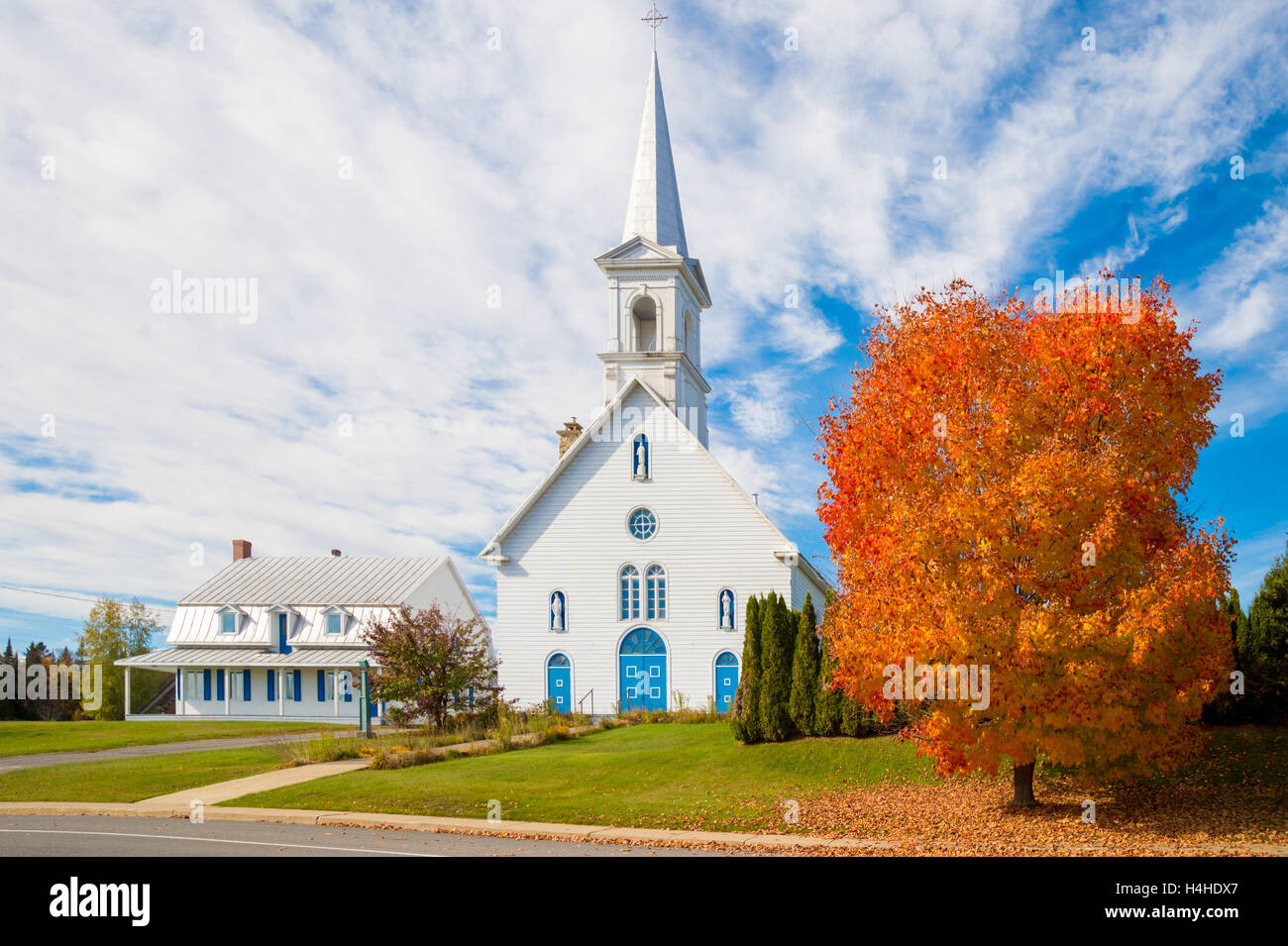 Entrelacs hi-res stock photography and images - Alamy