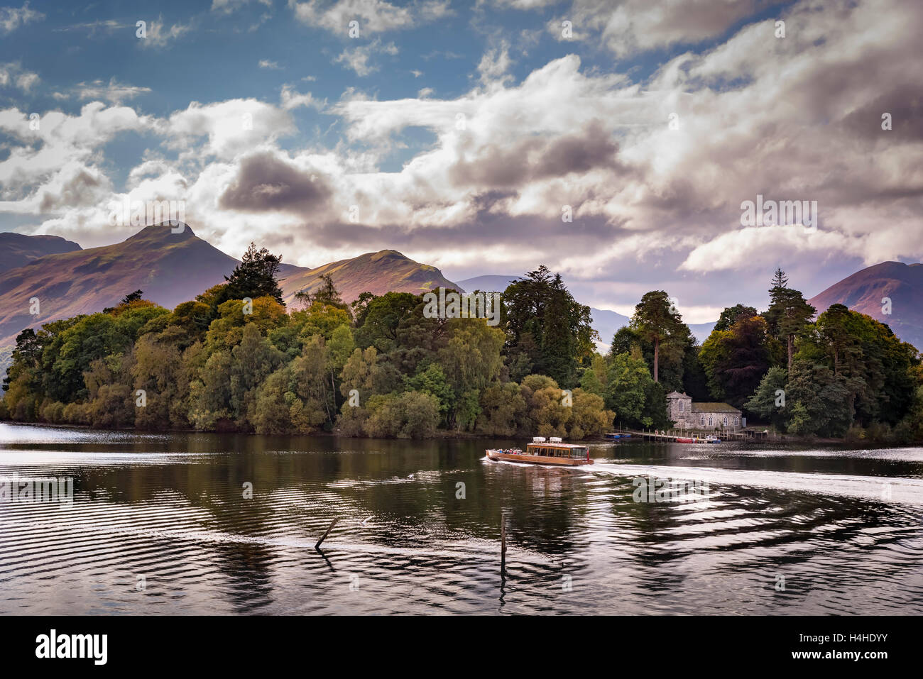 Derwentwater at Keswick with pleasure launch Stock Photo - Alamy
