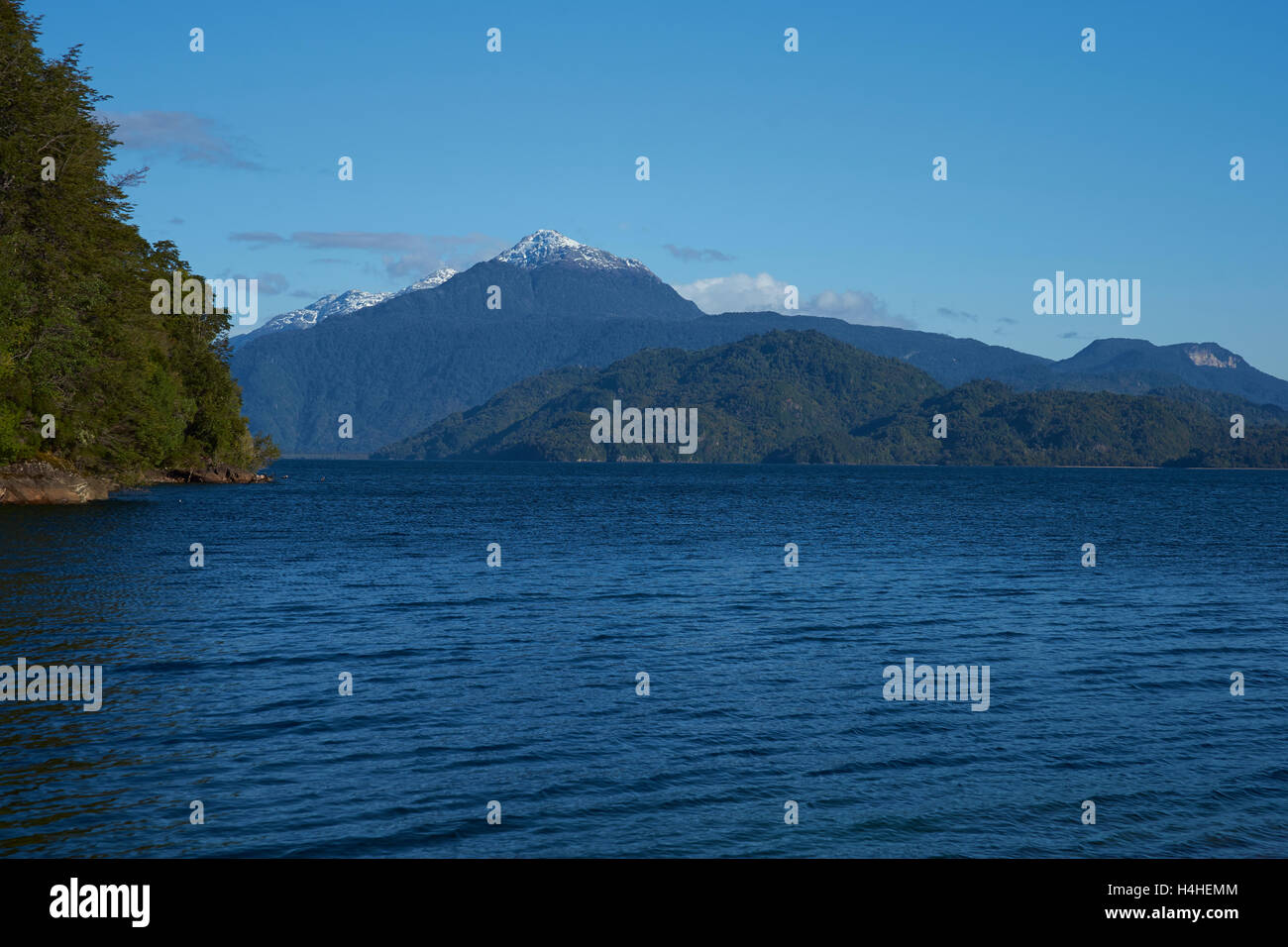 Lago Yelcho in Patagonia Stock Photo - Alamy