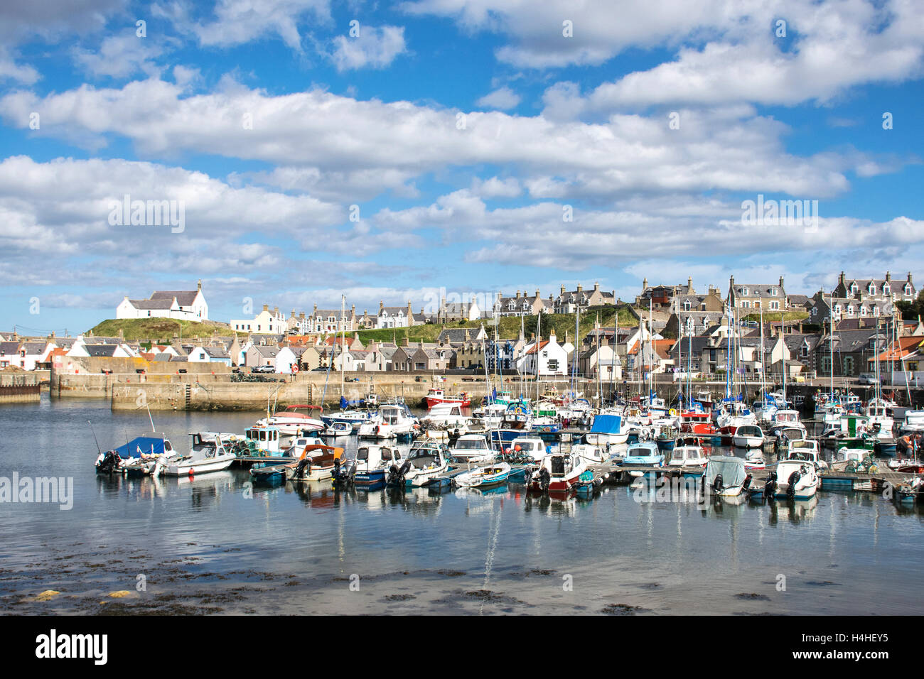 Harbor scotland hi-res stock photography and images - Alamy