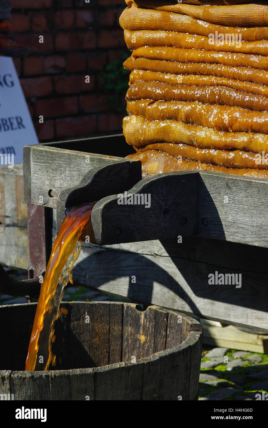 Cider Pressing Demonstration Stock Photo - Alamy