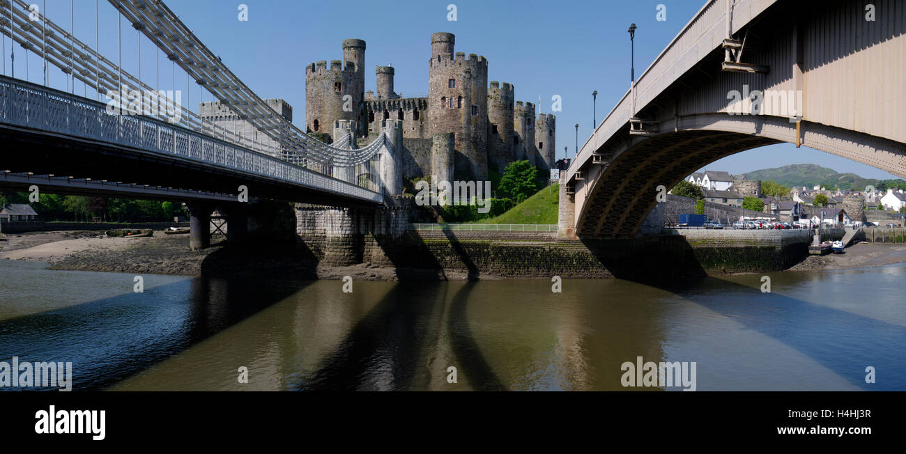 Conwy castle and suspension bridge hi-res stock photography and images ...