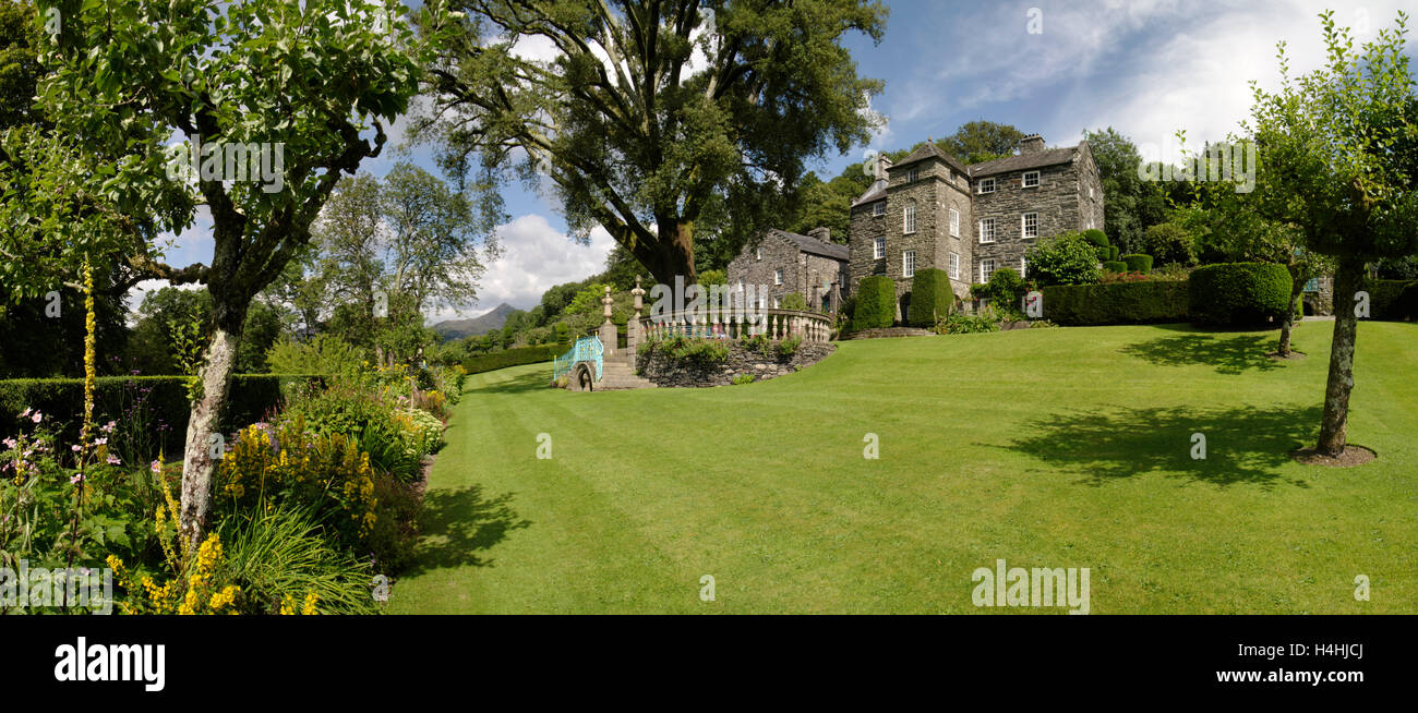 Plas Brondanw, Llanfrothen, Snowdonia, Wales Stock Photo - Alamy
