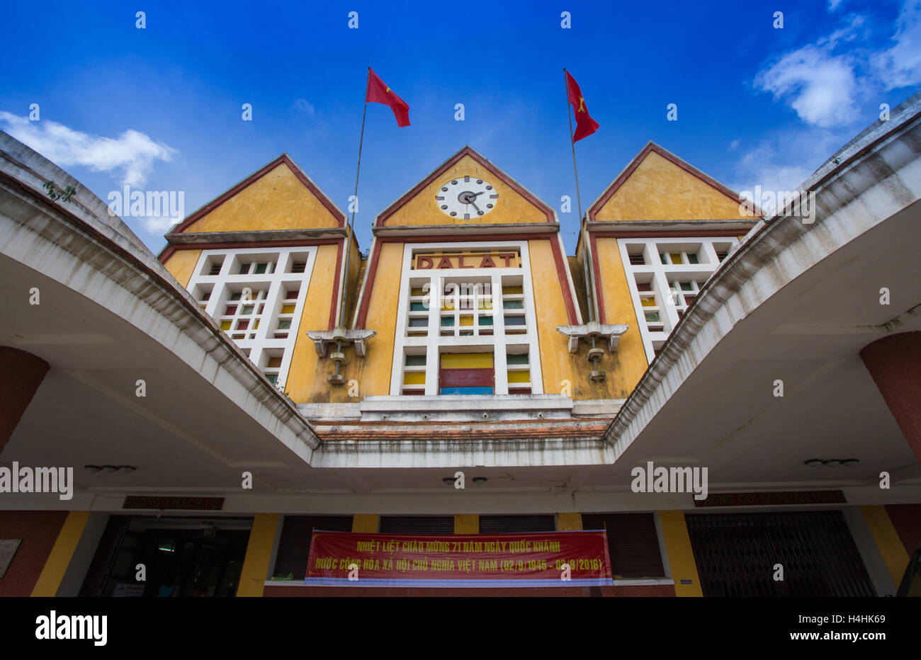 Dalat train station shoot in 2016, A famous train station decorated in ...