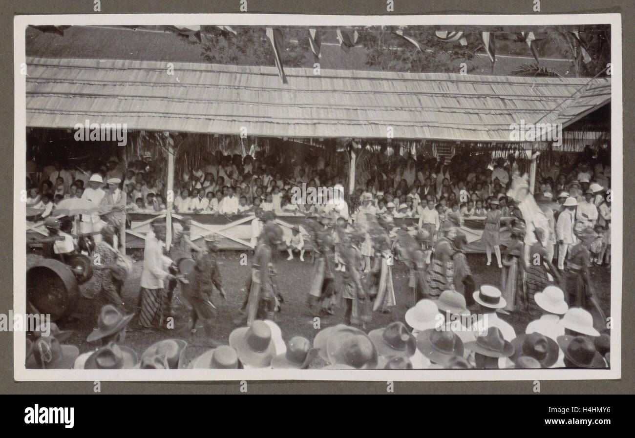 Parade stand hi-res stock photography and images - Alamy