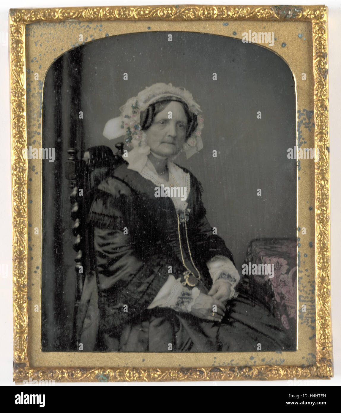 Death portrait woman hi-res stock photography and images - Alamy