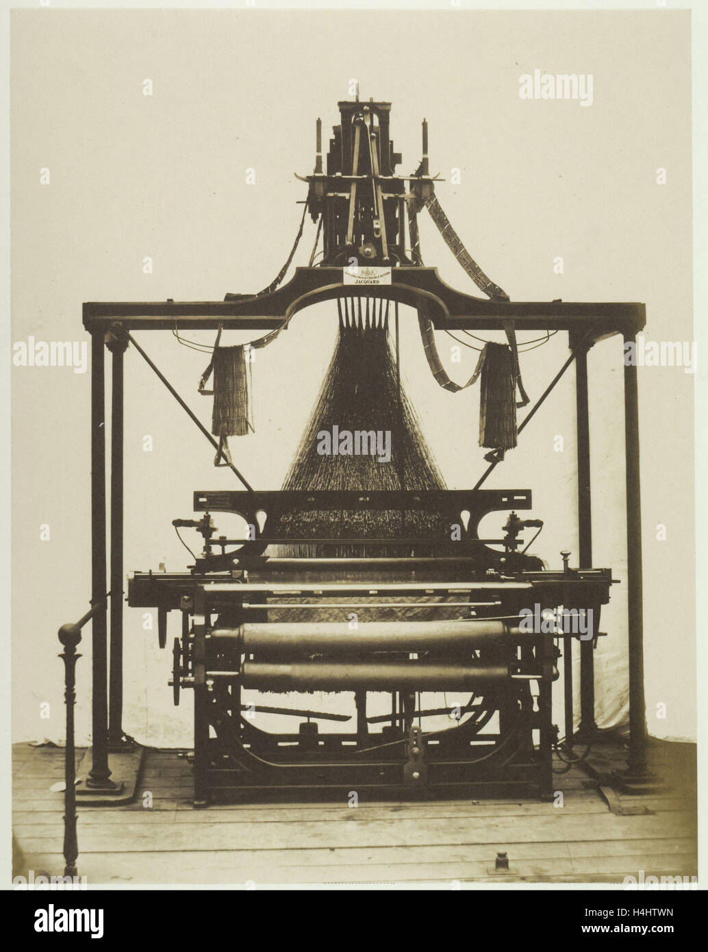 Jacquard loom hi-res stock photography and images - Alamy