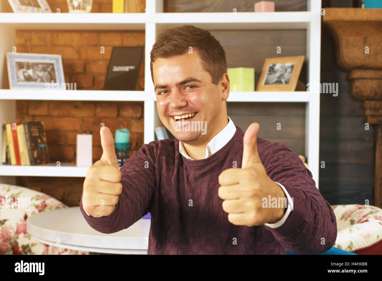 Portrait yes sign young man hi-res stock photography and images - Alamy