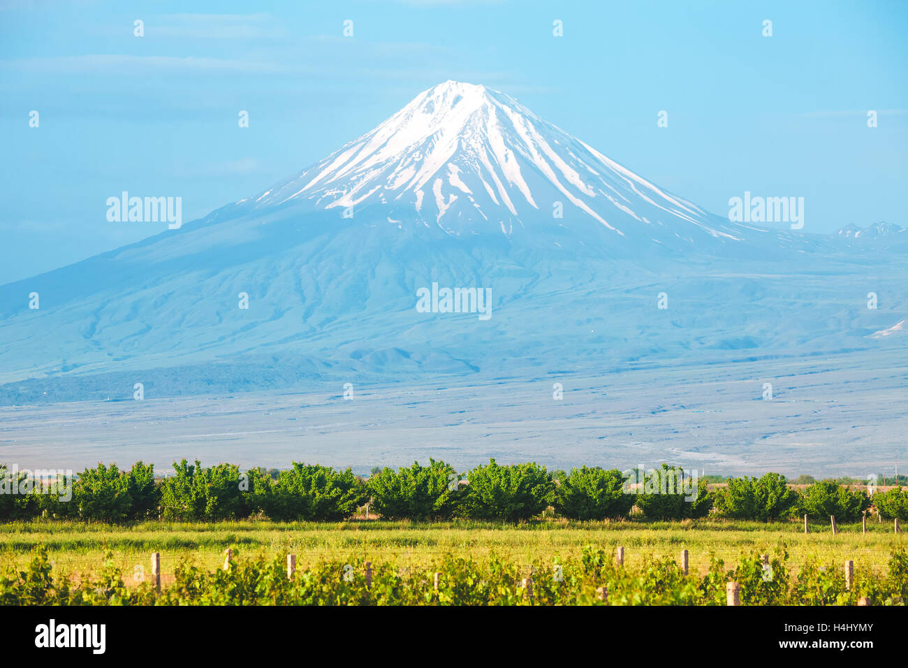 Mount ararat turkey hi-res stock photography and images - Alamy
