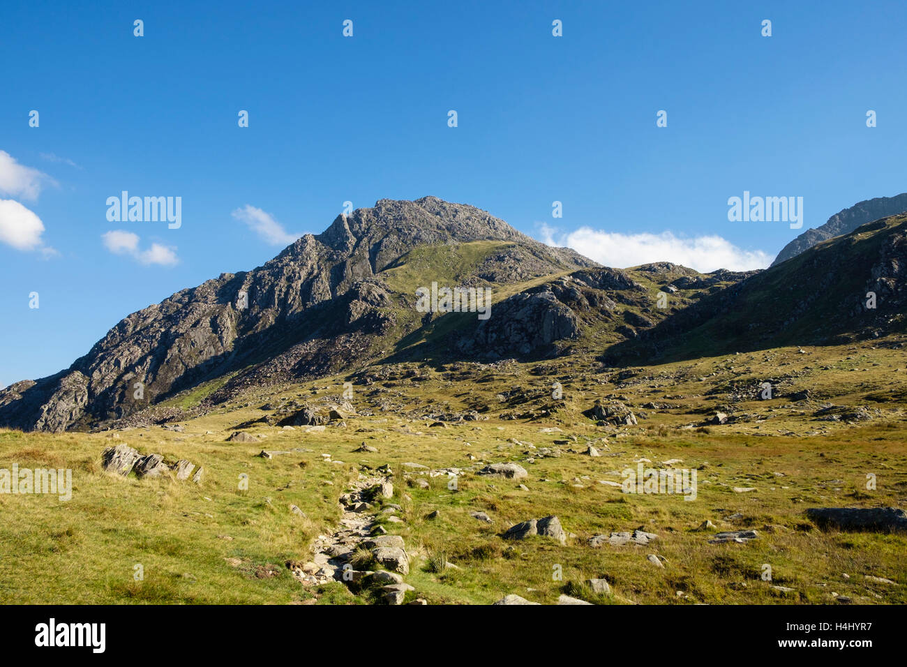 Path to Mount Tryfan showing profile of North Ridge and Bristly Ridge ...