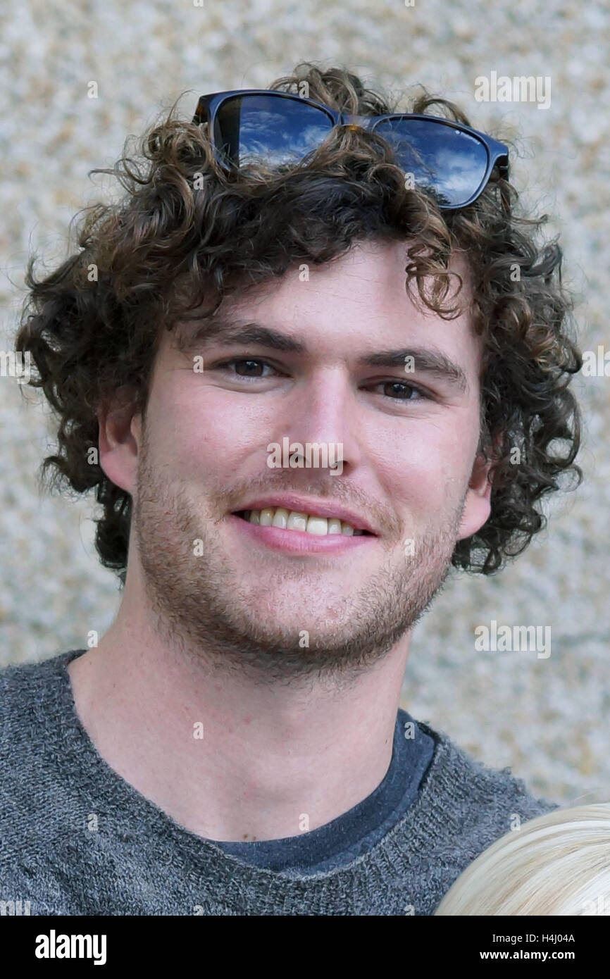 Singer/songwriter Vance Joy portrait outside of a radio station in ...