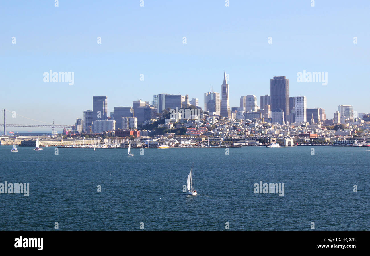 Alcatraz san francisco skyline hi-res stock photography and images - Alamy